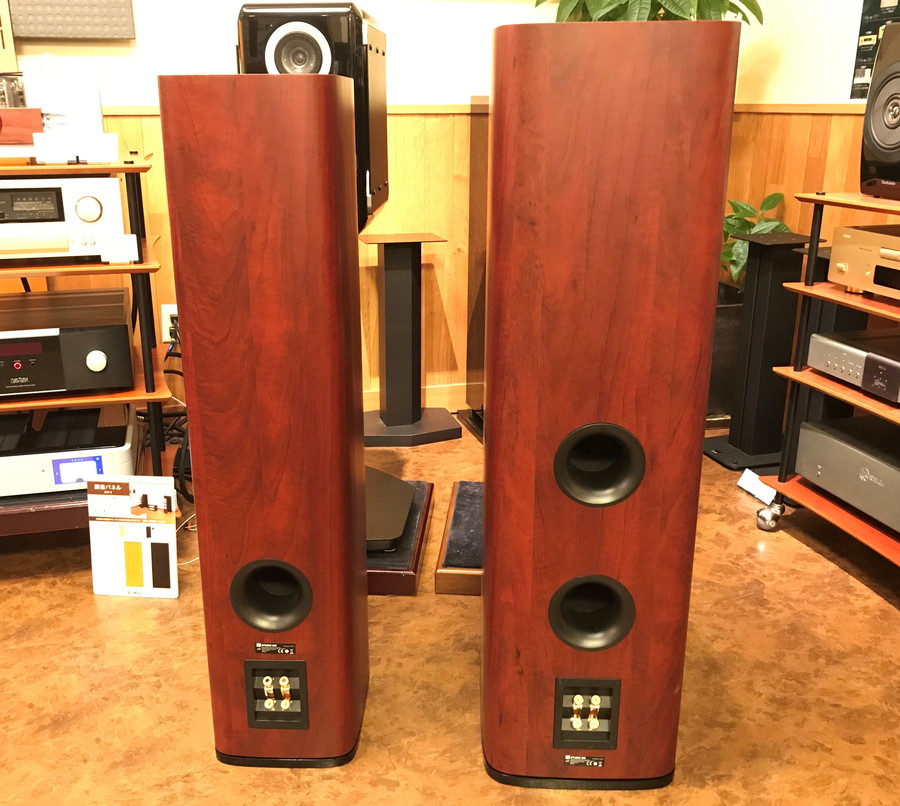 【比較試聴】JBLのSTUDIO6シリーズ「680」と「698」を試聴しました。 - OTAIAUDIOのブログ