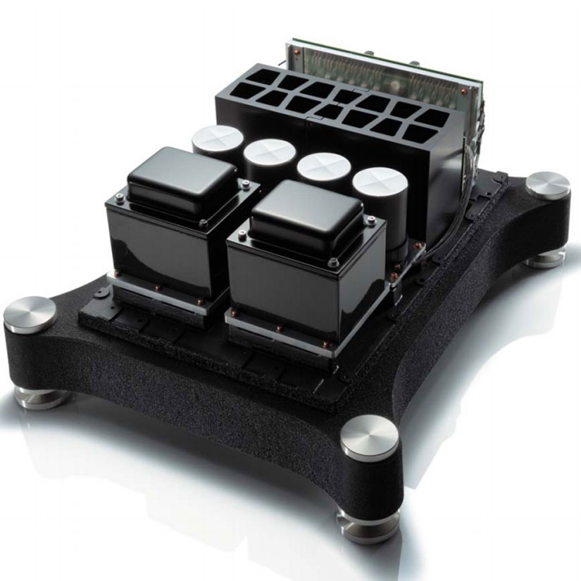 TADのパワーアンプ、M600のご紹介です。